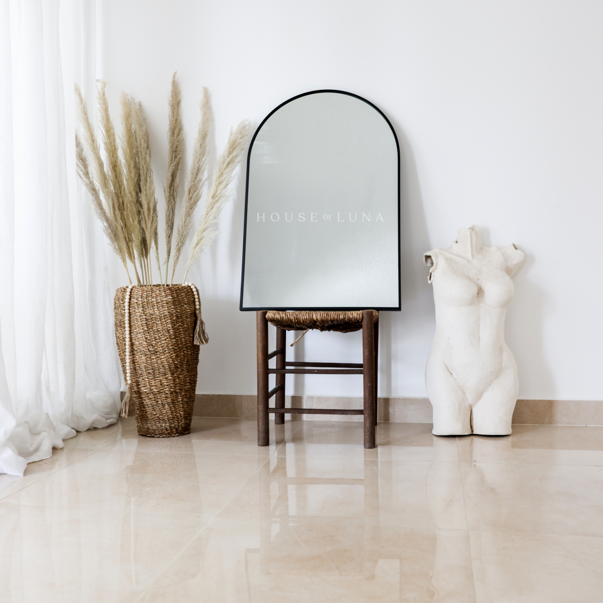 Mini Moon Mirror Black – House Of Luna